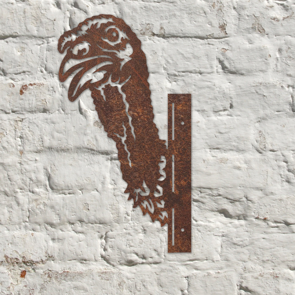 Rustic Metal Peeping Turkey Sculpture – Môn Sculptures